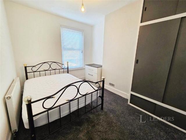 6 bedroom house share to rent