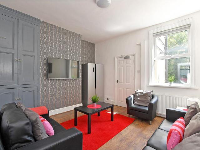 6 bedroom house share to rent
