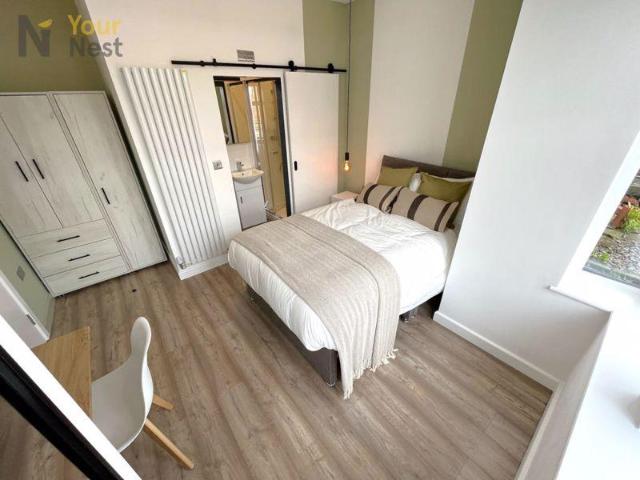 6 bedroom house share to rent