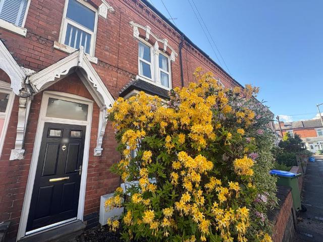 5 bedroom house share to rent