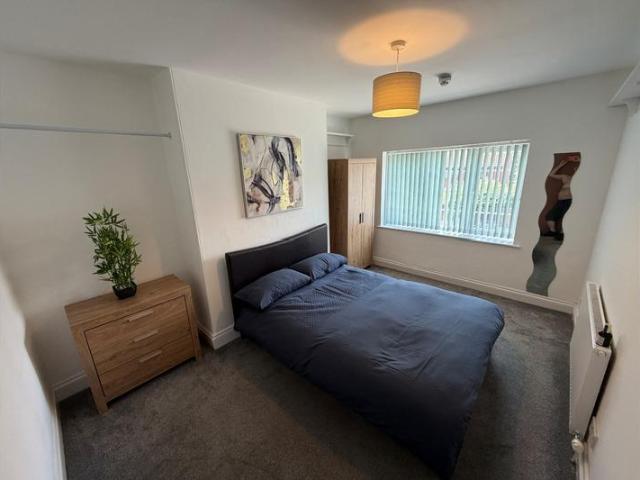 6 bedroom house share to rent