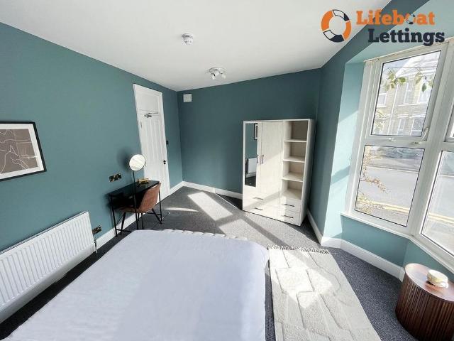 6 bedroom house share to rent