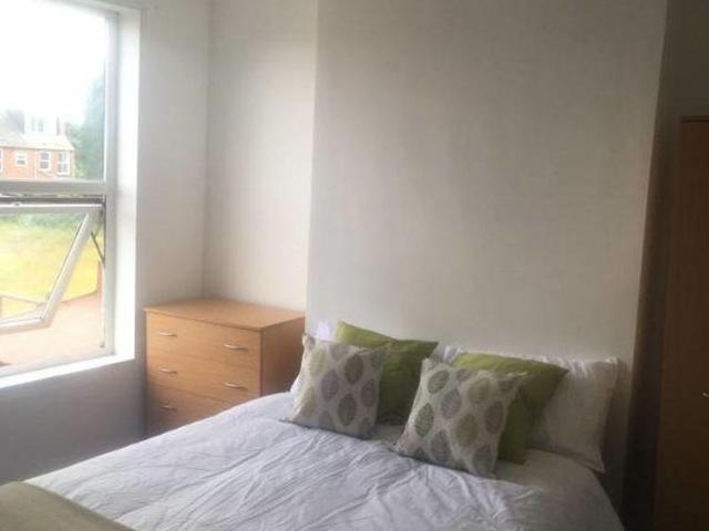 6 bedroom house share to rent