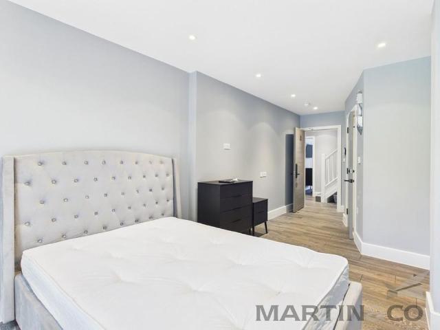 1 bedroom in a house share to rent