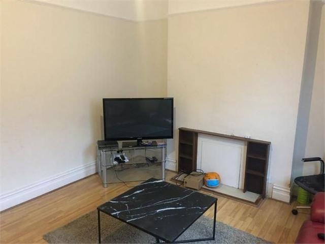 6 bedroom house share to rent