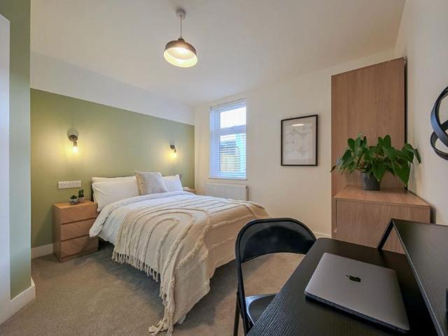 6 bedroom house share to rent