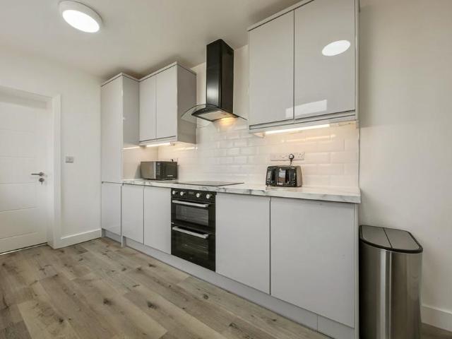 6 bedroom house share to rent