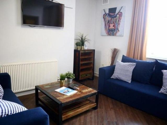 6 bedroom house share to rent