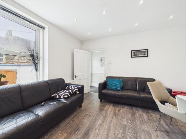 6 bedroom house share to rent
