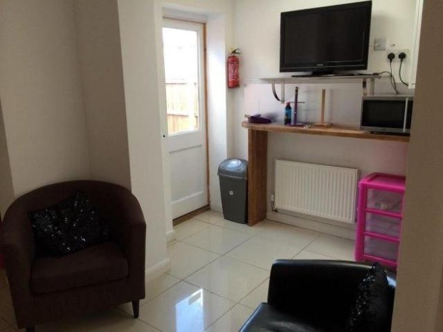 6 bedroom house share to rent