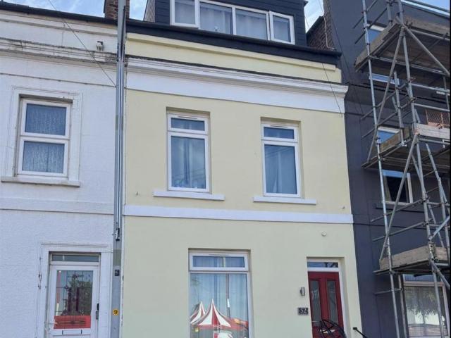 6 bedroom house share to rent