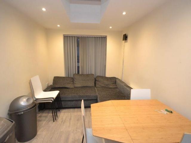 6 bedroom house share to rent