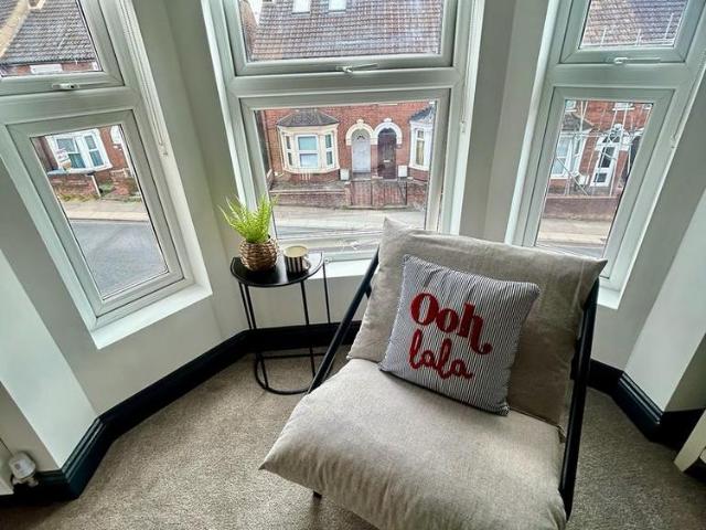 6 bedroom house share to rent