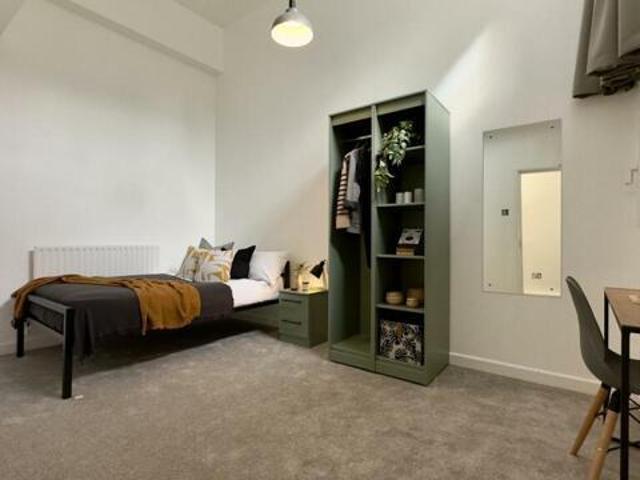 6 Bedroom House Sheffield South Yorkshire SHEFFIELD S10 1ER 87393164