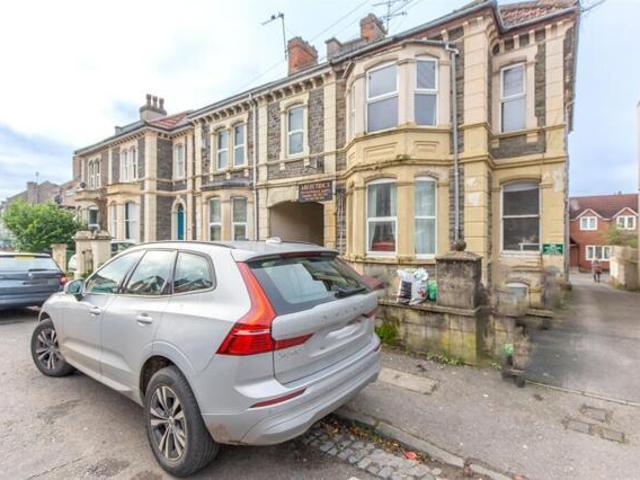 6 Bedroom House St. Andrews City Of Bristol LS100096918