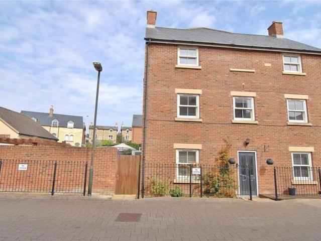 6 Bedroom House Stroud Gloucestershire 100096680