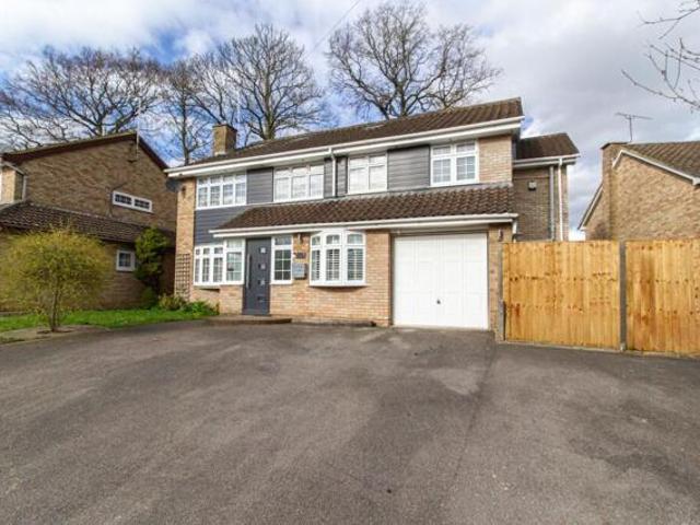 6 Bedroom House Surrey Hampshire 101955391