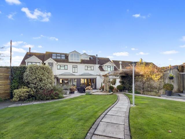 6 Bedroom House Padstow Cornwall 98649184