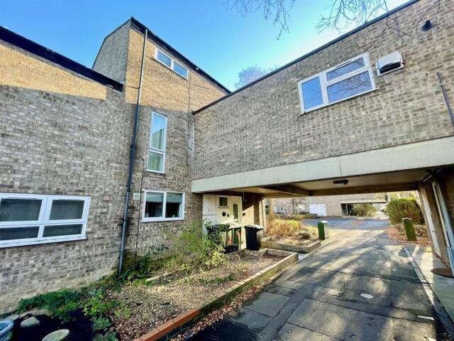 6 Bedroom House Peterborough Cambridgeshire LS98766009