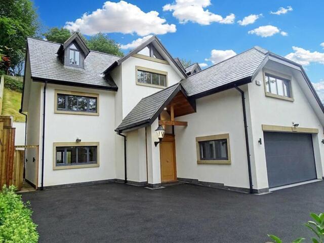 6 Bedroom House Prestwich Bury LS100614732