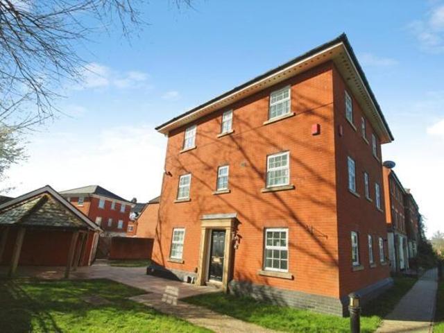 6 Bedroom House Redhouse Swindon 100881604