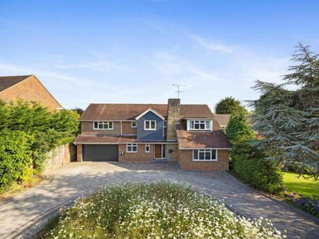 6 Bedroom House Worthing West Sussex WEST SUSSEX BN14 9NR 86289381