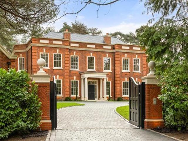 6 Bedroom House Weybridge Surrey LS100058194
