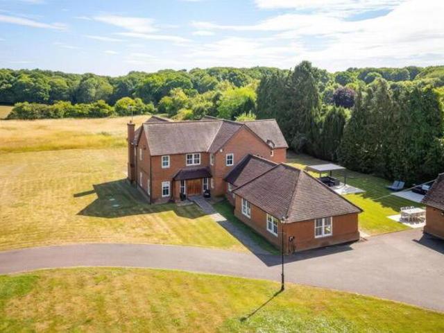 6 Bedroom House Welwyn Hertfordshire 101678004