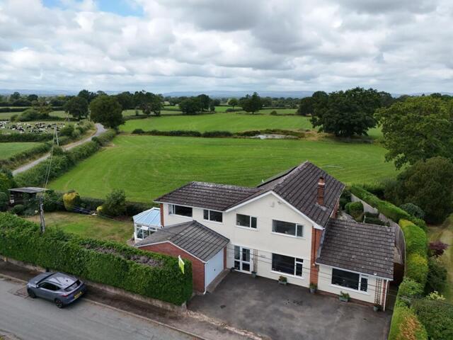 6 Bedroom House Whitchurch Shropshire 98765927