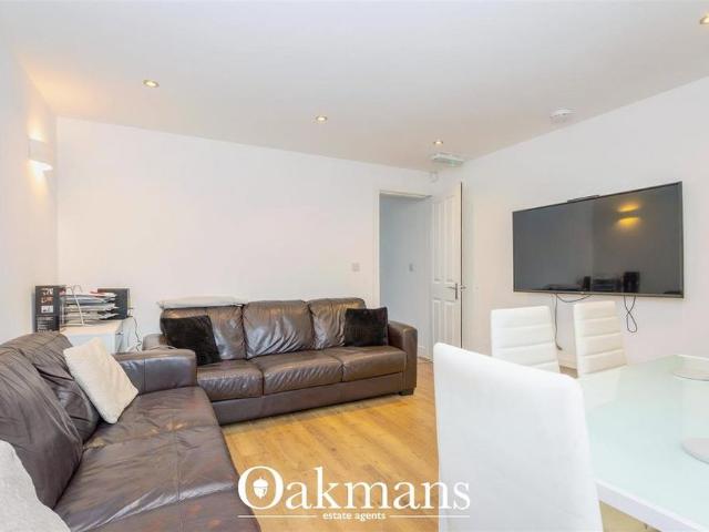 6 bedroom house to rent