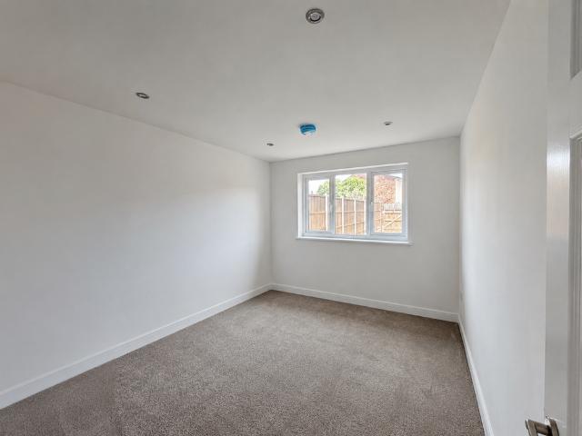 6 bedroom house to rent