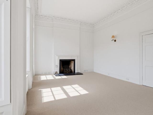6 bedroom house to rent