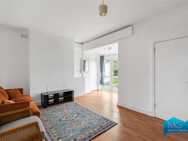 6 bedroom house to rent