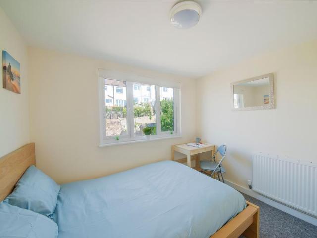 6 bedroom house to rent
