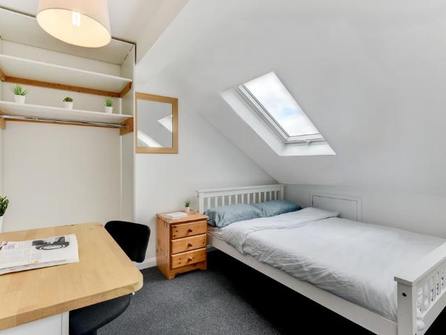 6 bedroom house to rent