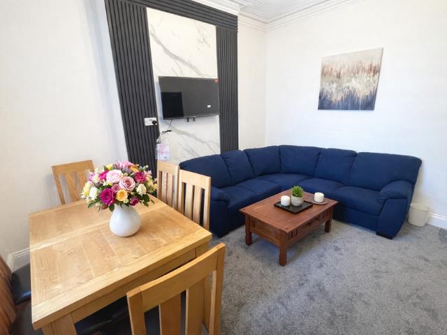 6 bedroom house to rent