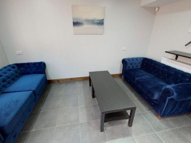 6 bedroom house to rent