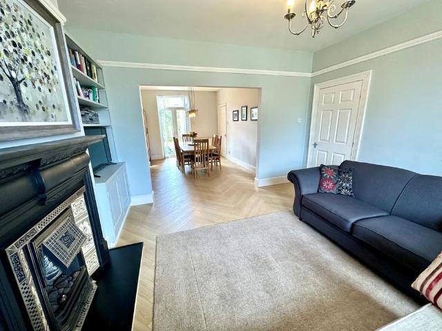 6 bedroom house to rent