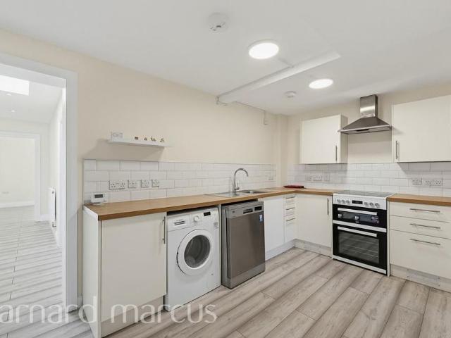 6 bedroom house to rent