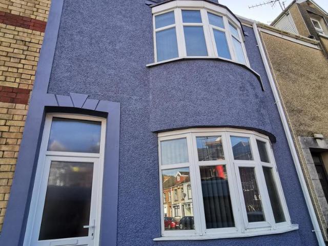 6 bedroom house to rent