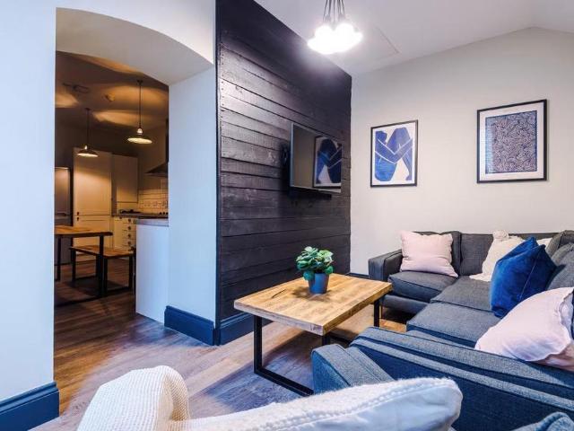 6 bedroom house to rent