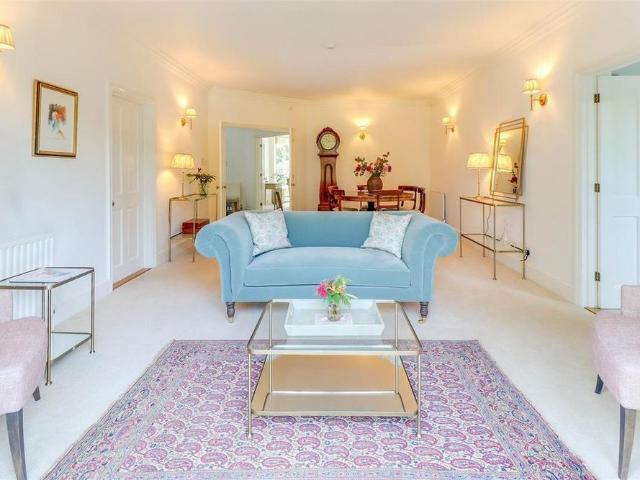 6 bedroom house to rent