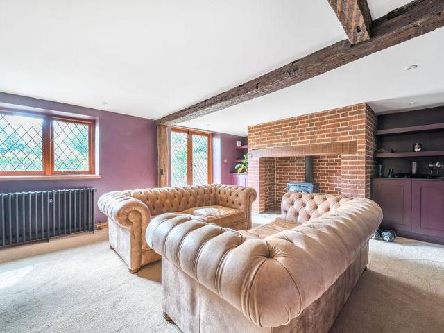 6 bedroom house to rent