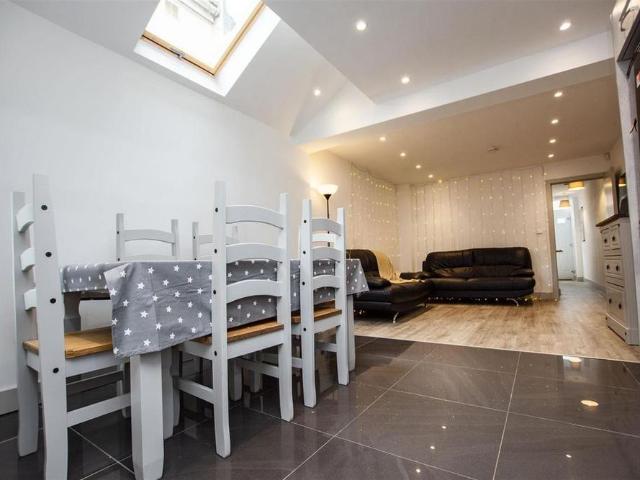 6 bedroom house to rent