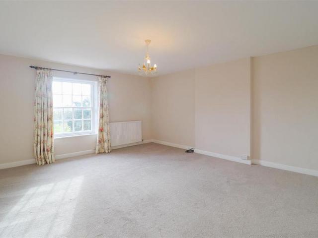 6 bedroom house to rent