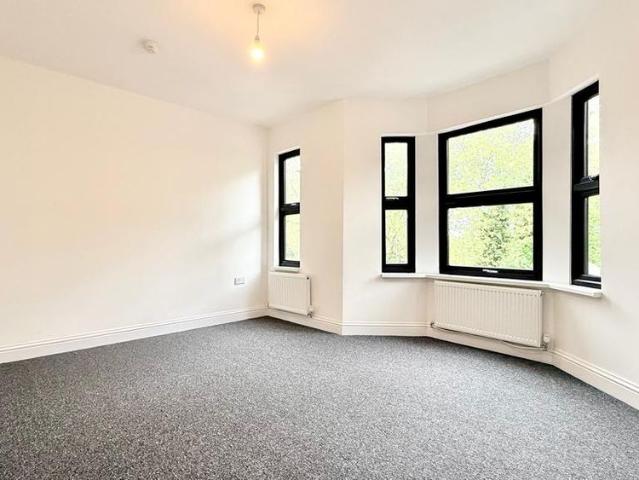 6 bedroom house to rent