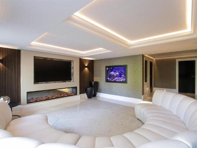 6 bedroom house to rent