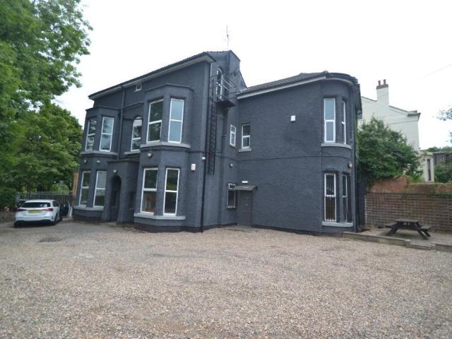 6 bedroom house to rent