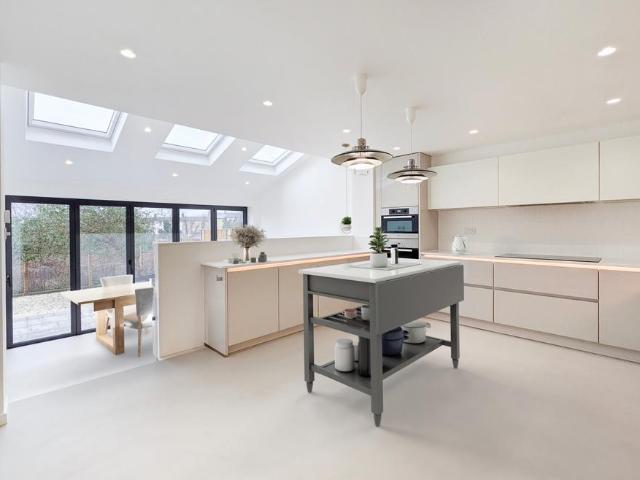 6 bedroom house to rent