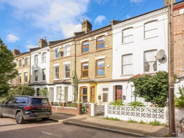 6 bedroom house to rent